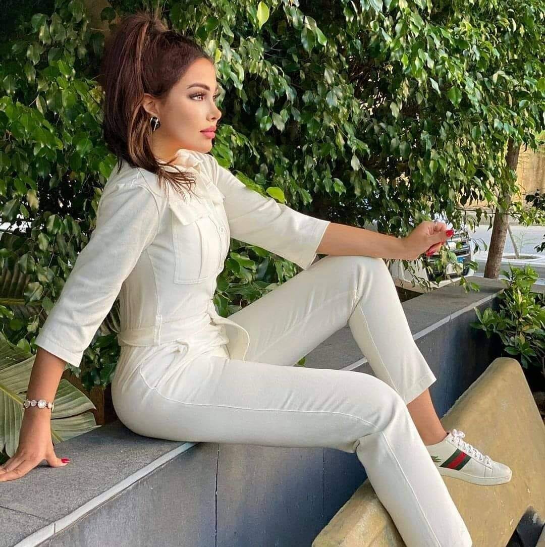 الاعلامية السورية يارا ابراهيم تخطـف الانظار بجمالها النادر منوعات