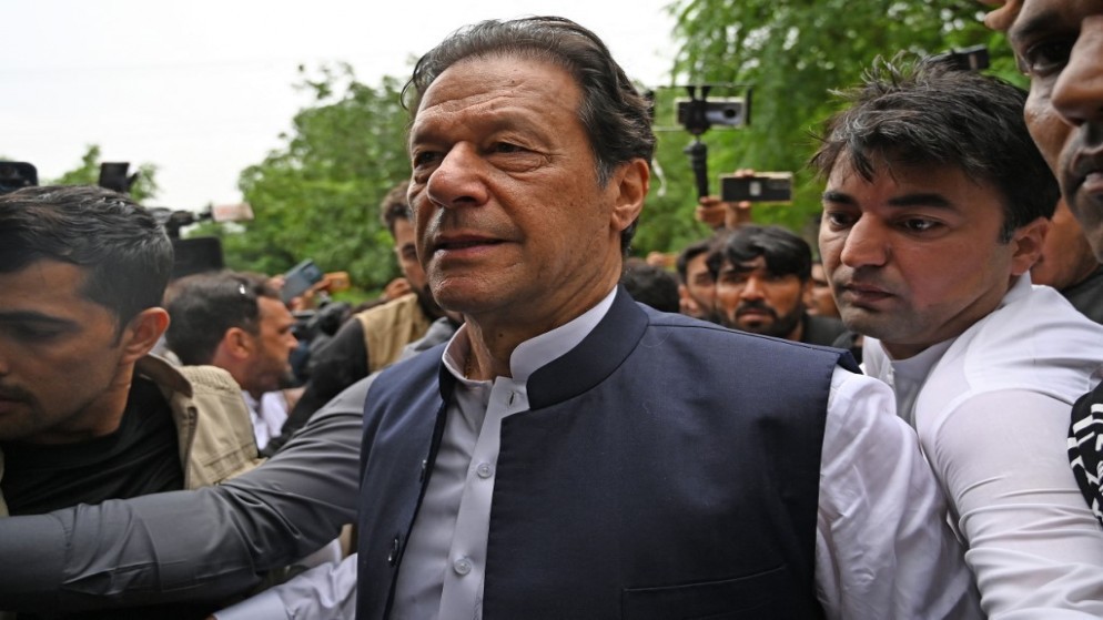 الحكم على عمران خان وزوجته بالسجن 14 عاما في قضية هدايا الدولة عربي و